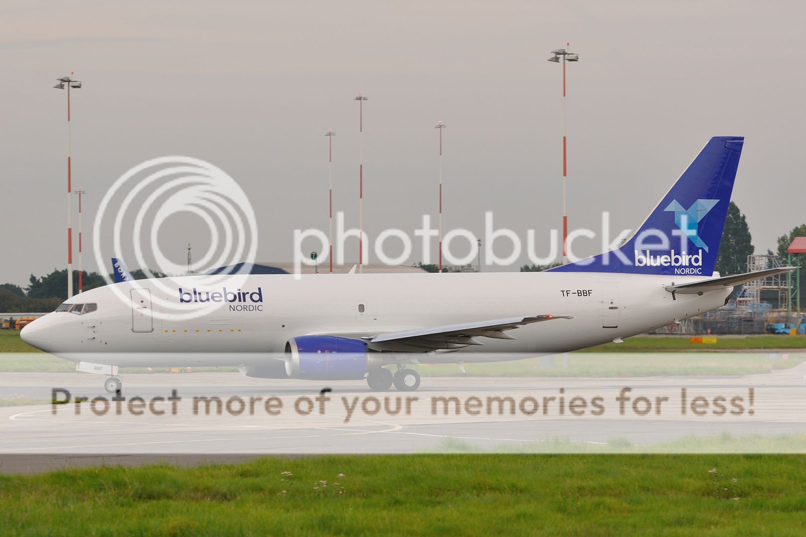 Bluebird Cargo B733's @ Norwich. Update Painted. - UK Airshow Review Forums