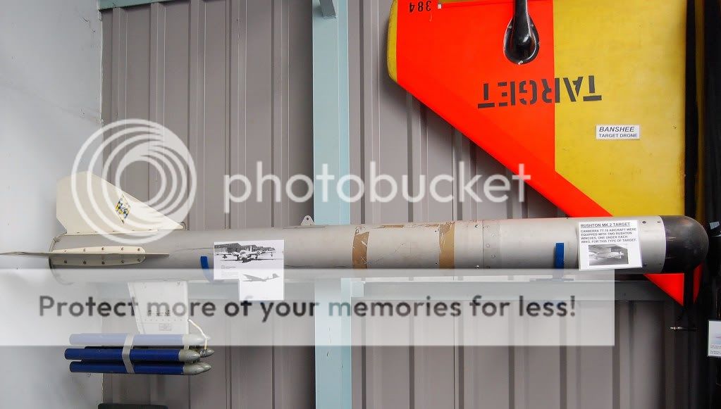 Canberra - target towing - UK Airshow Review Forums