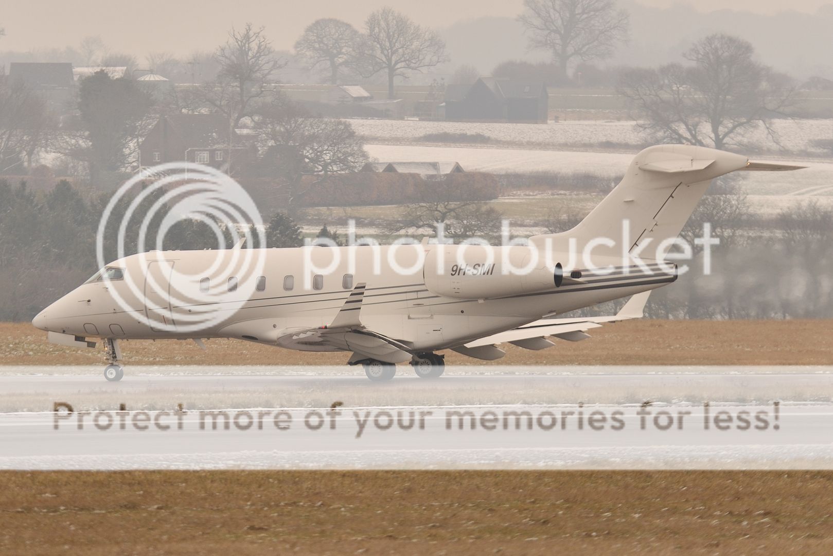 Mid Winters Day @ Luton ! - Civilian Aviation