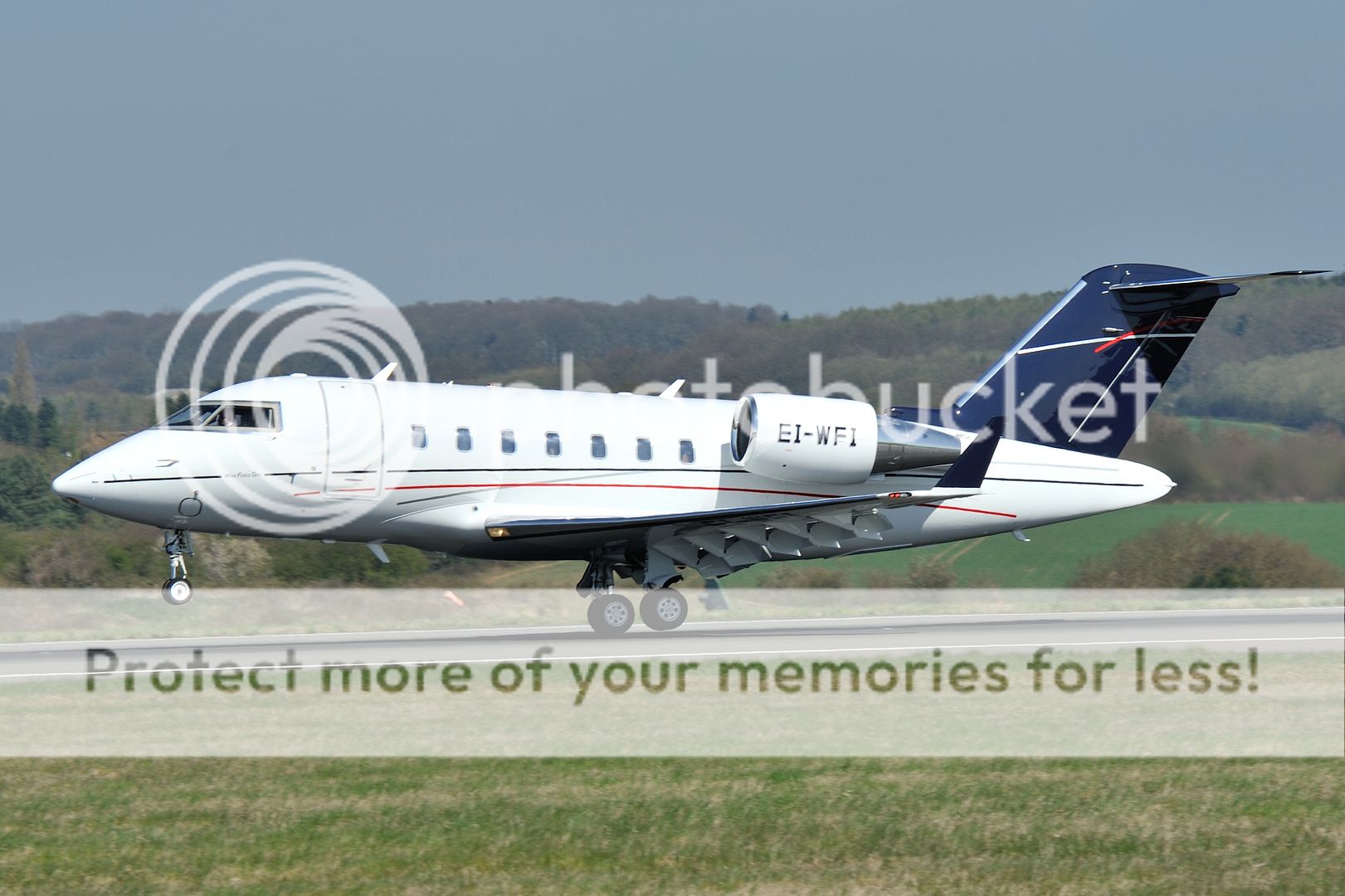 Sunshine @ Luton 14.04.2015 - UK Airshow Review Forums