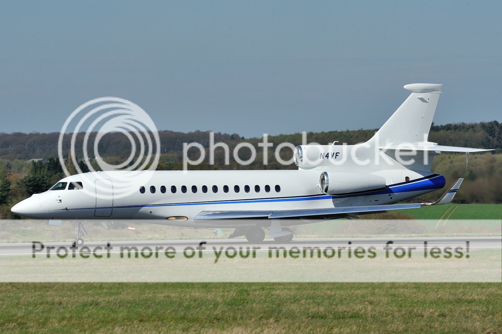 Sunshine @ Luton 14.04.2015 - UK Airshow Review Forums